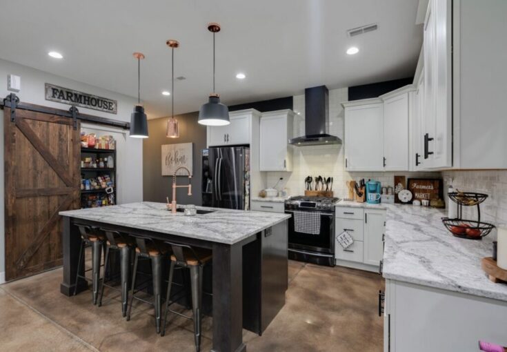 34 Stunning Barndominium Interiors You Will Fall In Love With