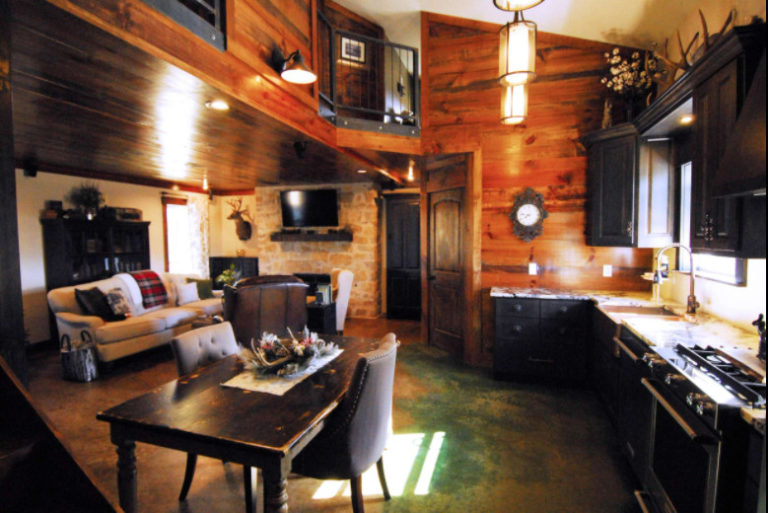 Luxury Living: 5 Fancy Barndominiums You Want To See