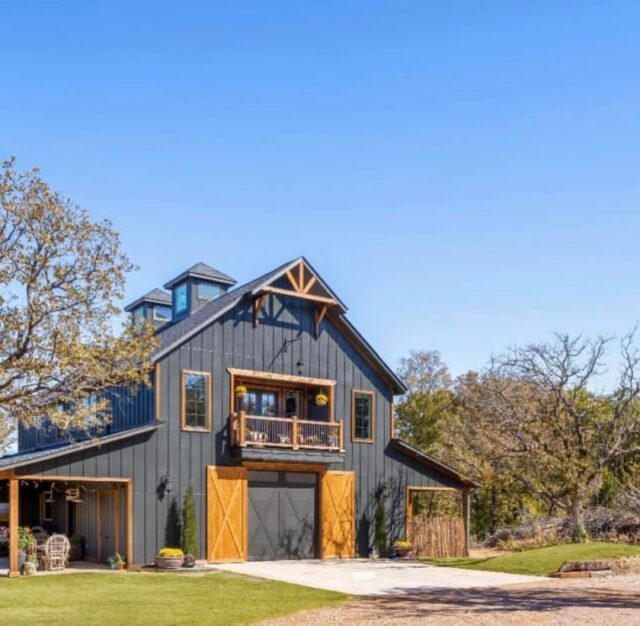 The Ultimate Guide to Barndominium Roof Styles