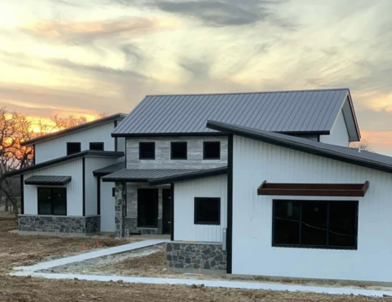 10 Amazing Barndominium Color Combinations