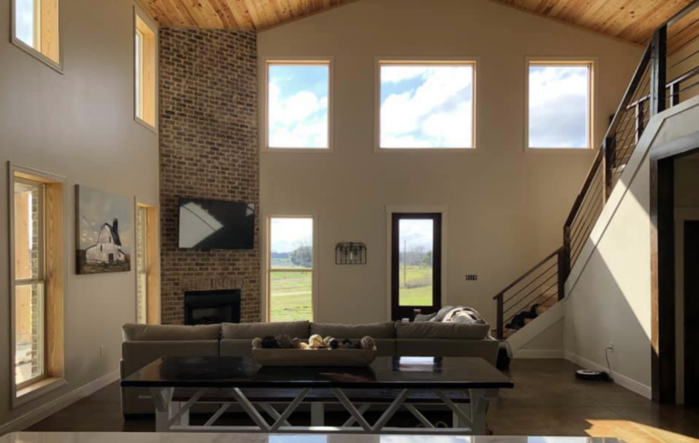 8 Incredible Vaulted Ceiling Barndominium Examples