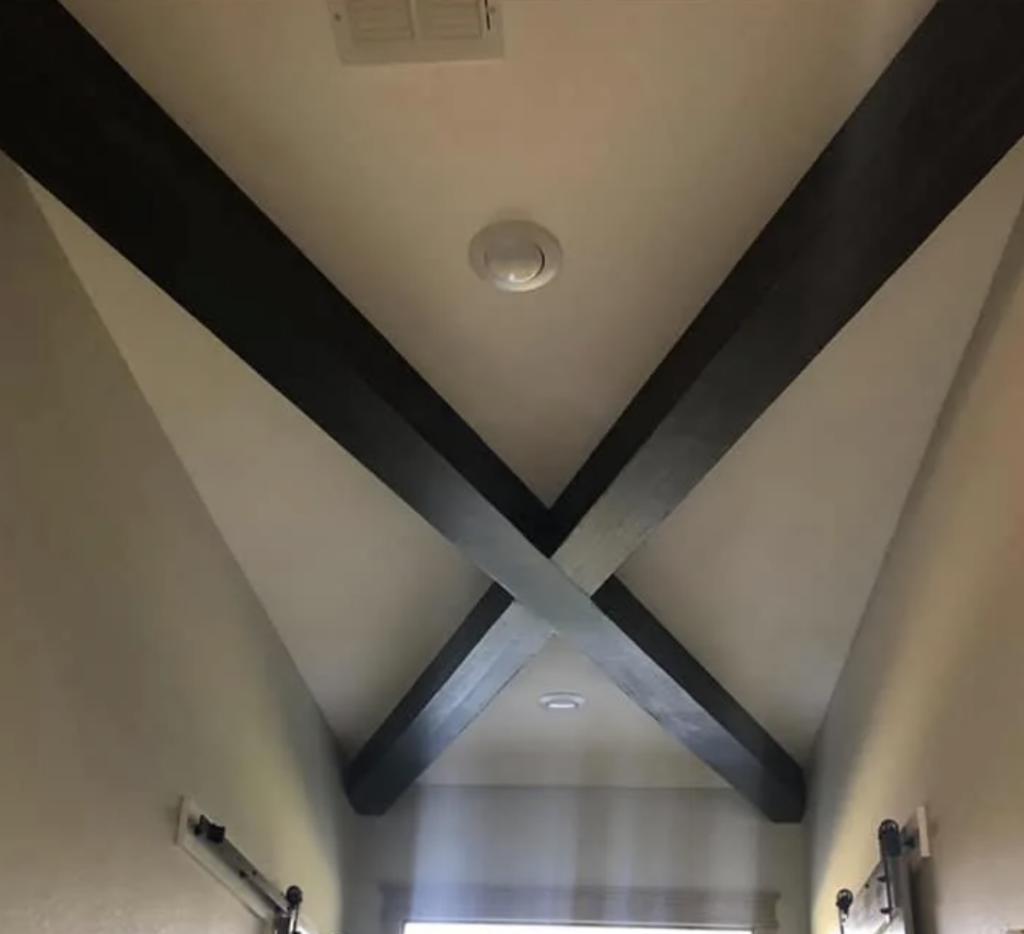 6 Beautiful Ideas for Barndominium Beams To Inspire