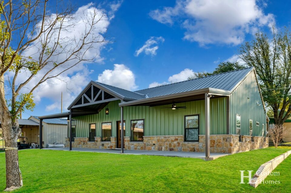 Bridgeport Lake Barndominium by HL Custom Homes