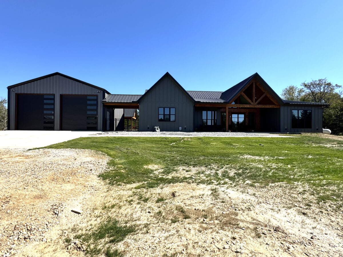 Fantastic Barndominium in Northeast Texas By Bicknell Barndominiums ...