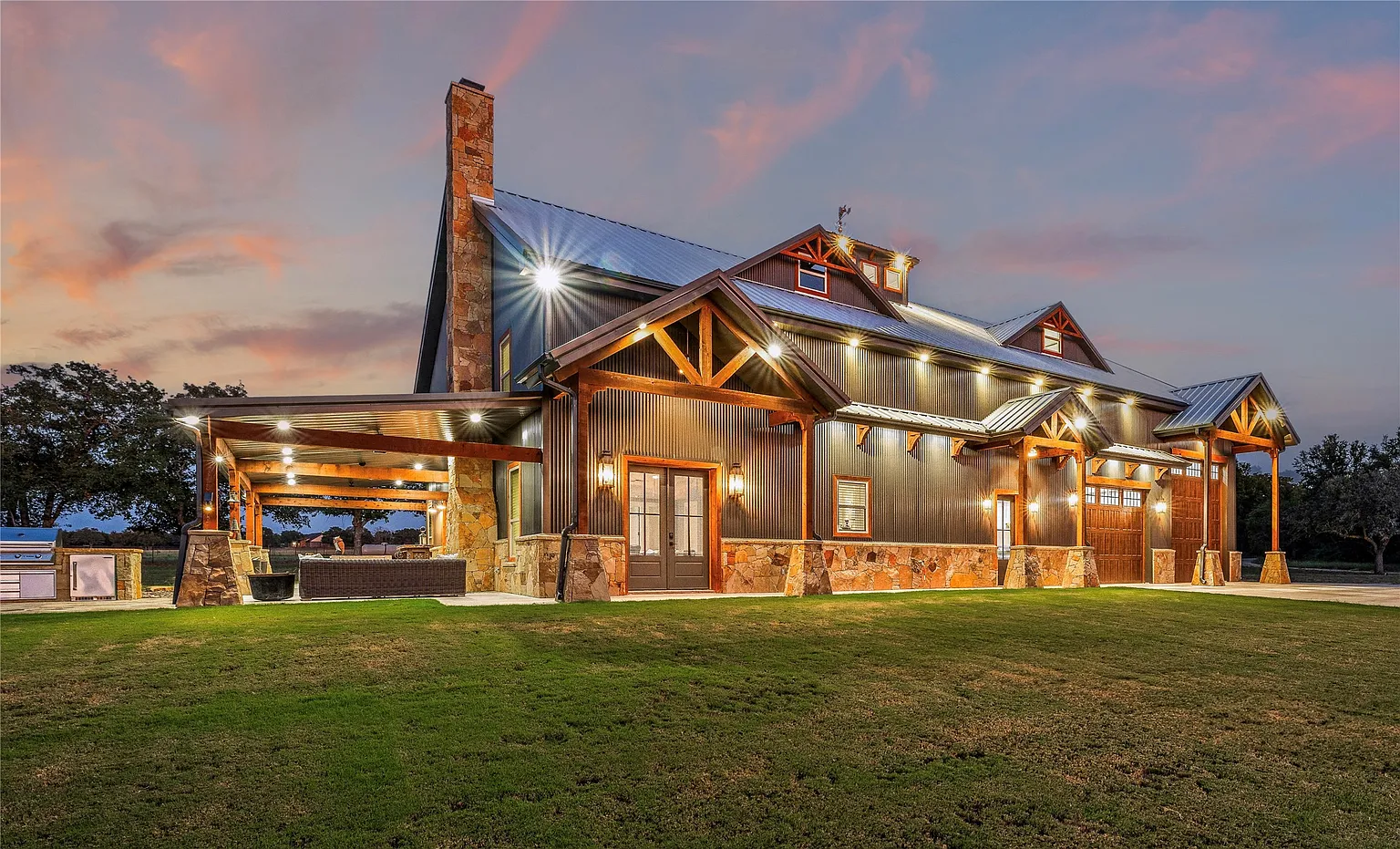 The 10 Most Expensive Barndominiums for Sale in Texas (That’ll Make You Want to Move to the ...
